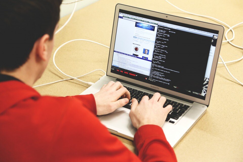 Localization Process for Javascript Web Applications